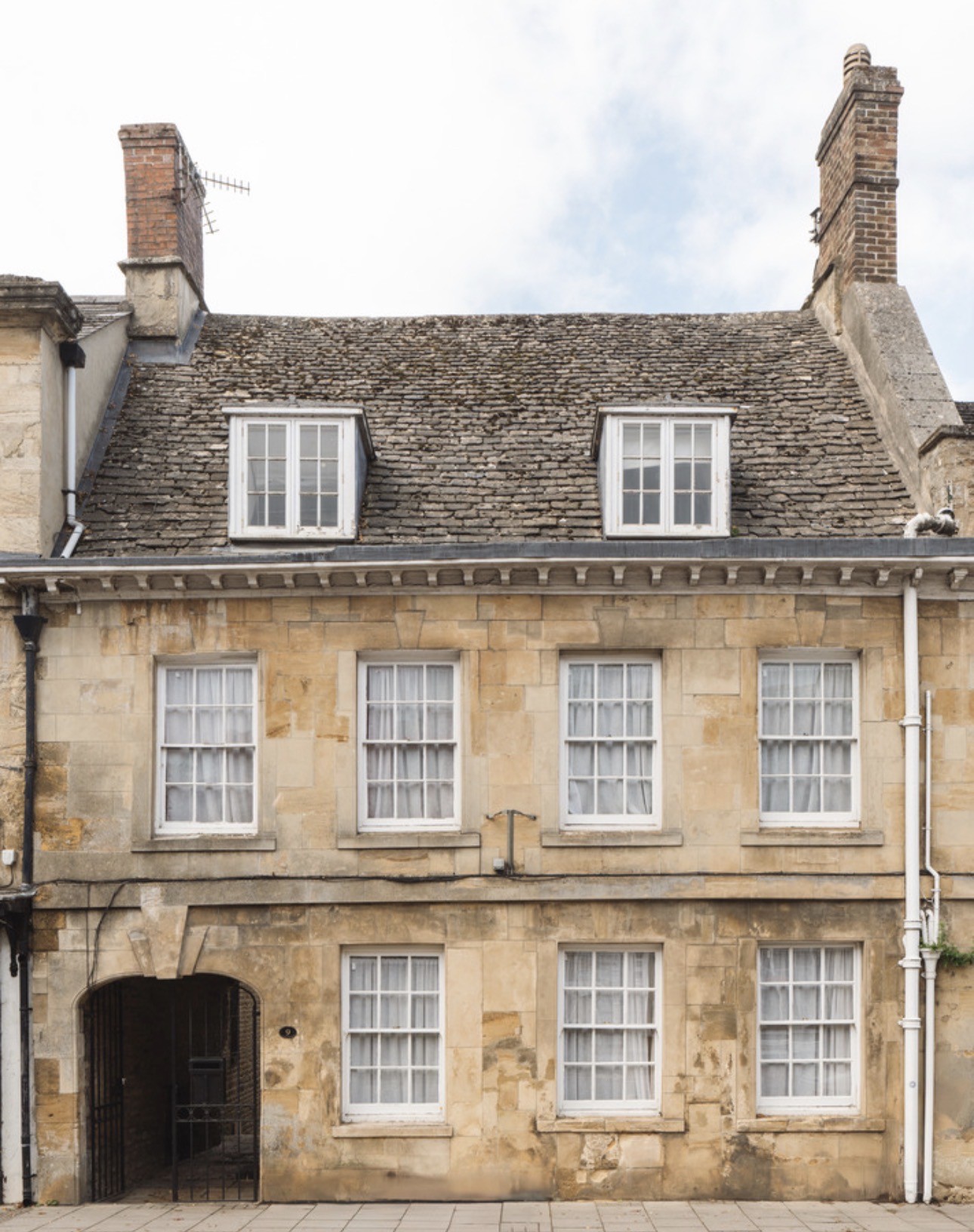 The Wine Merchants House - OX7 - styled-home-studios